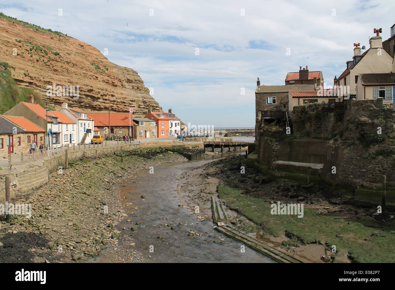 Low river line hi-res stock photography and images - Alamy