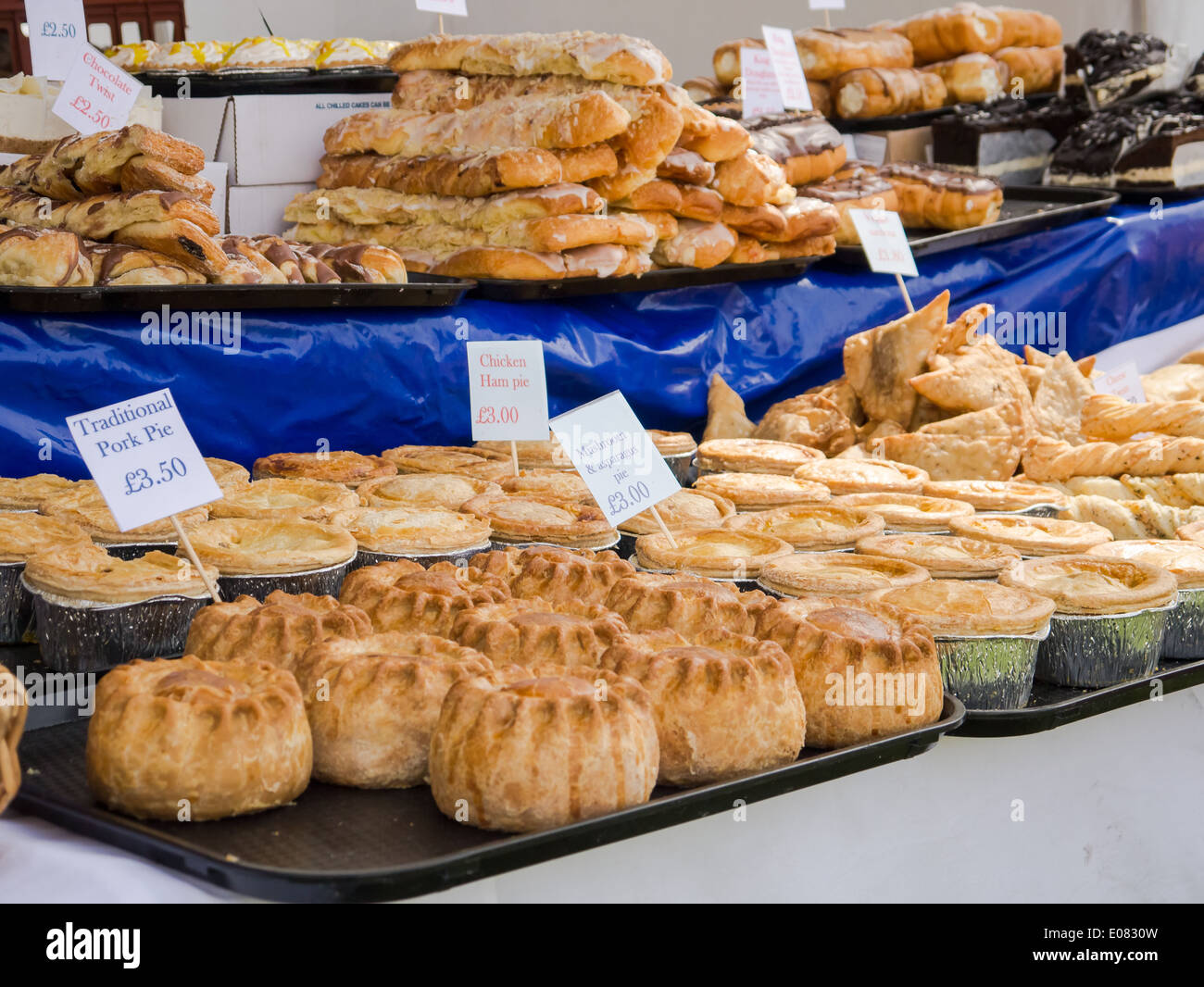 Pies and pastries hi-res stock photography and images - Alamy