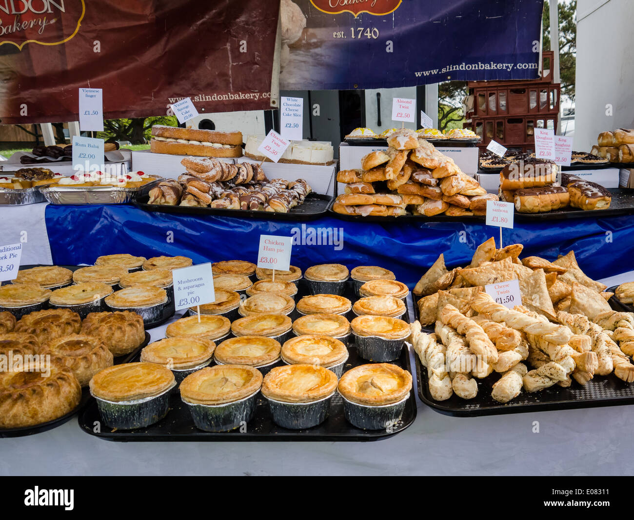 Pies and pastries hi-res stock photography and images - Alamy