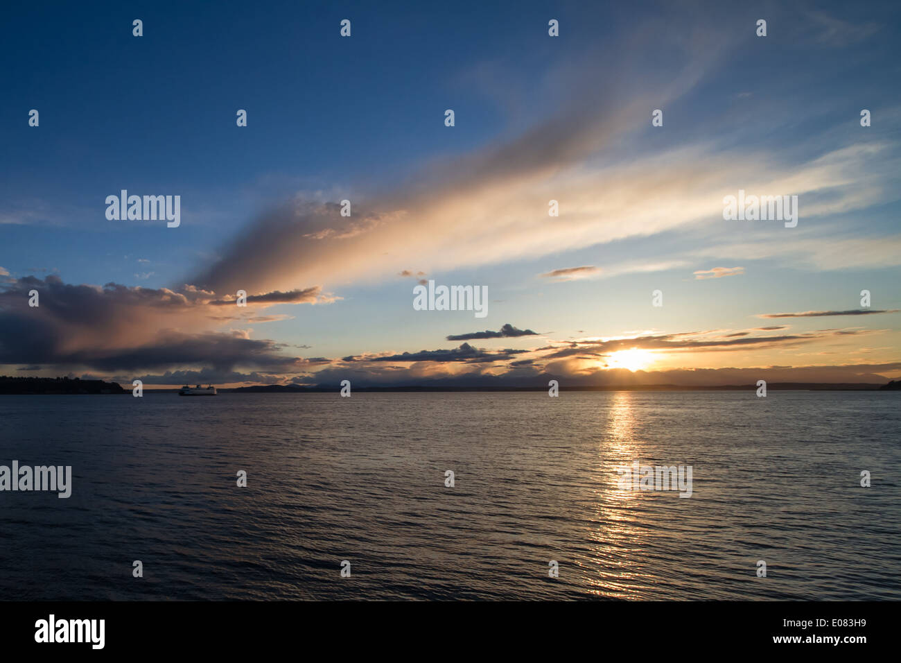 Wispy Sunset High Resolution Stock Photography and Images - Alamy