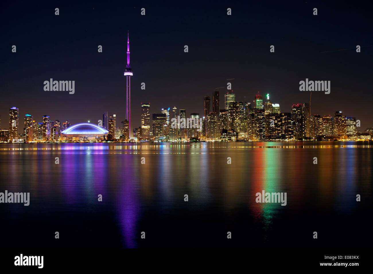 toronto skyline at night Stock Photo - Alamy