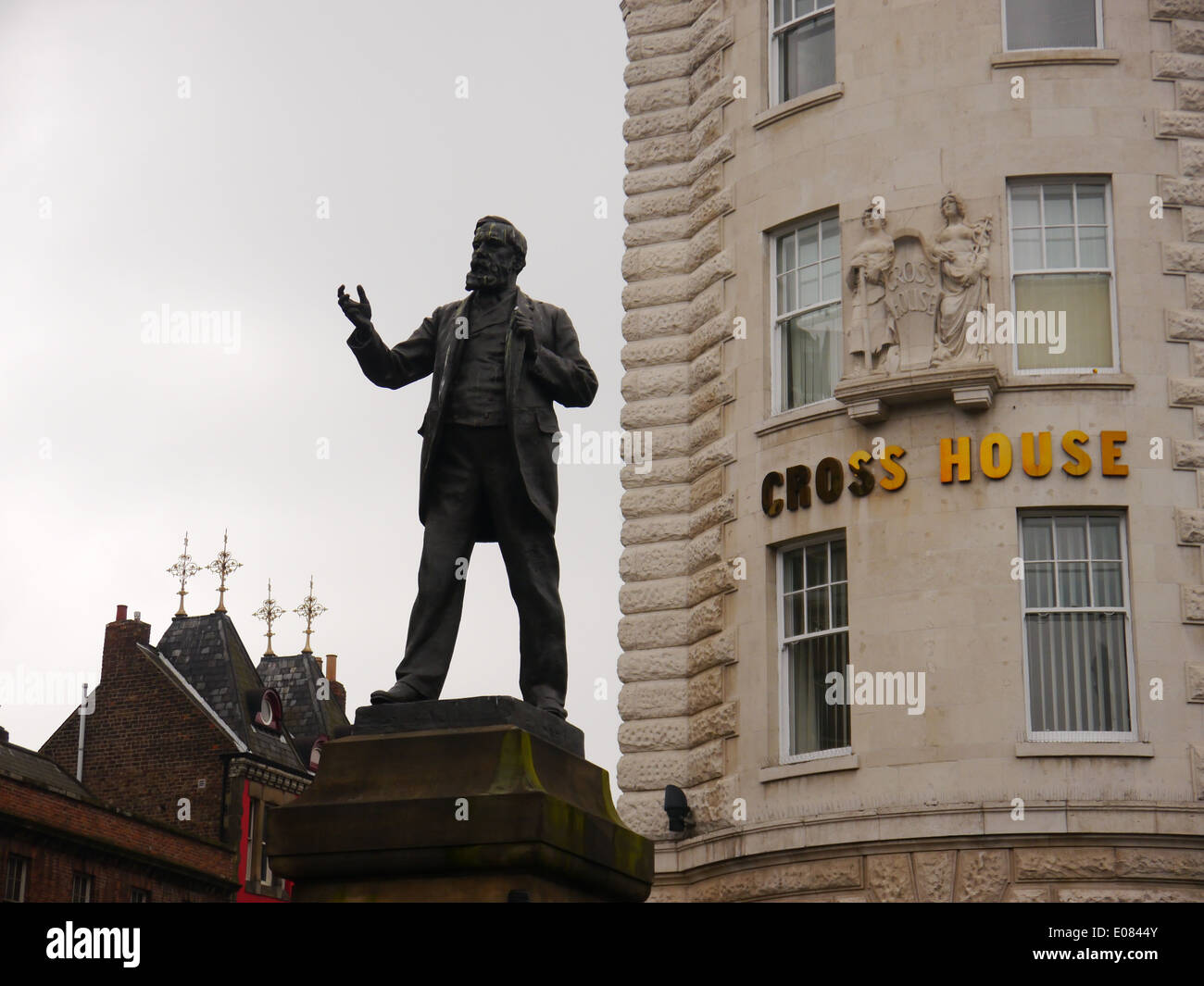 Statue of politician Joseph Cowen (1829 to 1900) with Cross House in ...