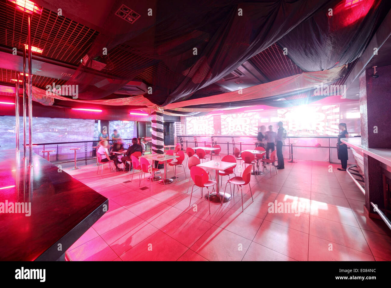 Cafe concert stage to room hi-res stock photography and images - Alamy