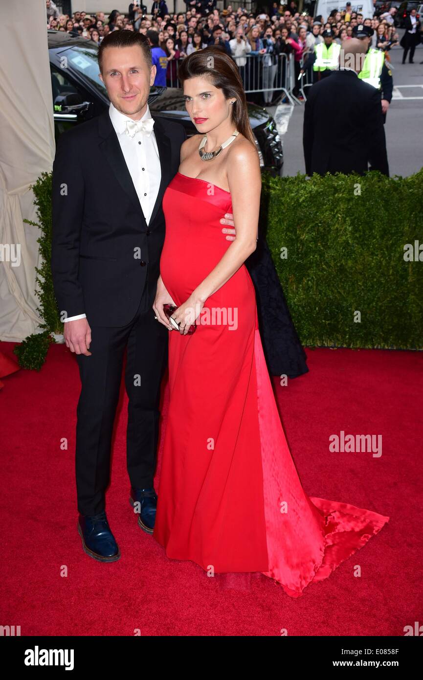New York, NY, USA. 5th May, 2014. Scott Campbell, Lake Bell at arrivals ...