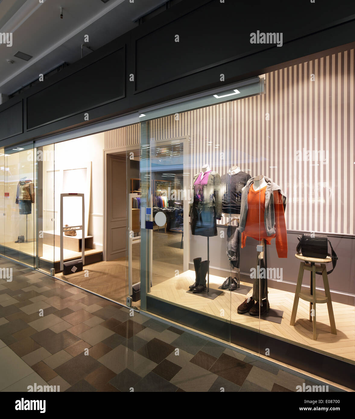 bright and fashionable window of modern european store Stock Photo - Alamy