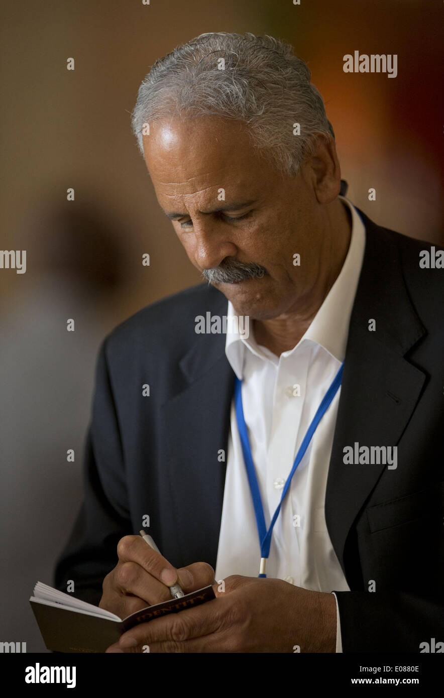 Prensa global hi-res stock photography and images - Alamy