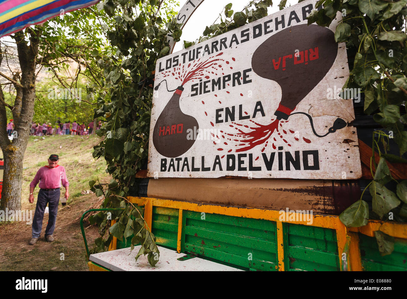 Batalla del vino hi-res stock photography and images - Alamy