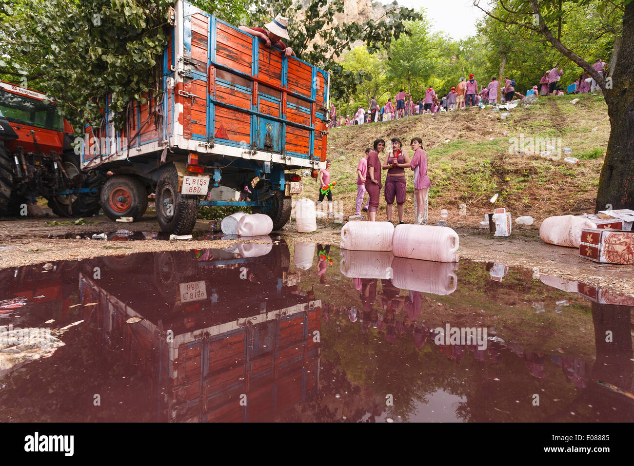 Battle wine red wine haro hi-res stock photography and images - Alamy