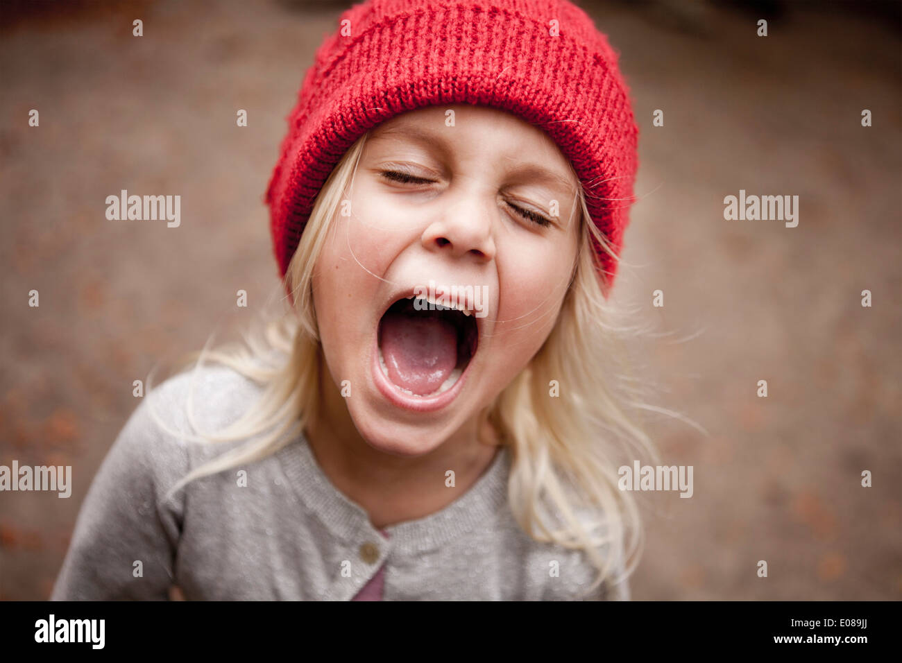 Screaming kids hi-res stock photography and images - Alamy