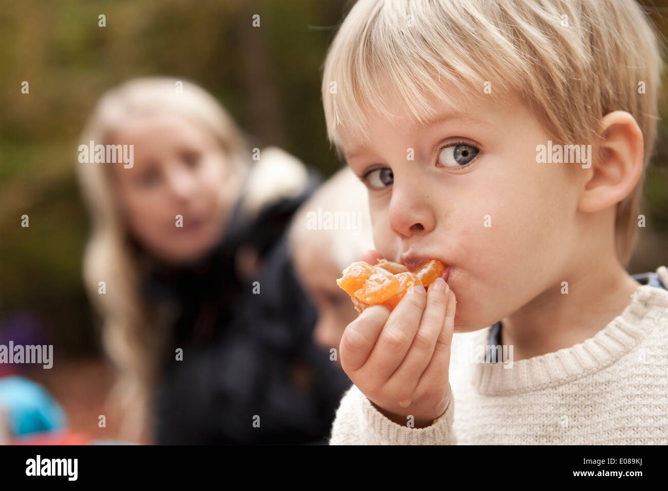 Portraits people eating hi-res stock photography and images - Alamy