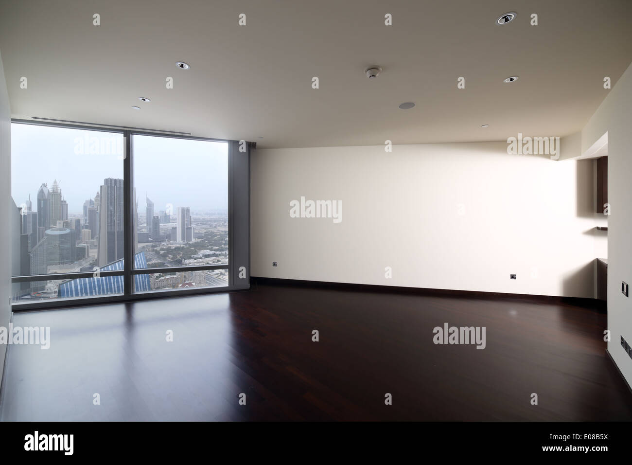 amazing interior of bright and modern empty room Stock Photo - Alamy