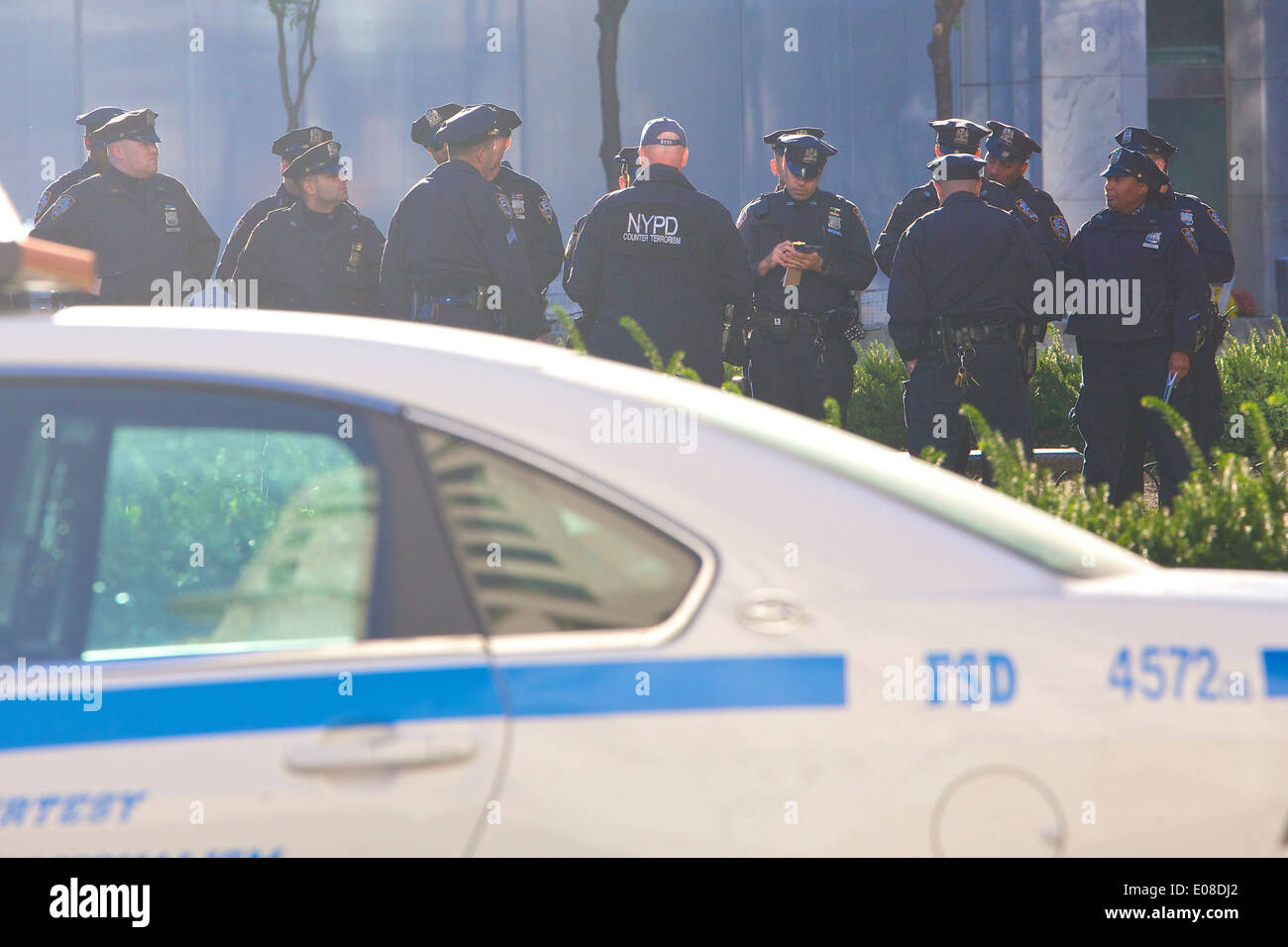Morning Briefing, NYPD Police Officers In New York City Stock Photo - Alamy