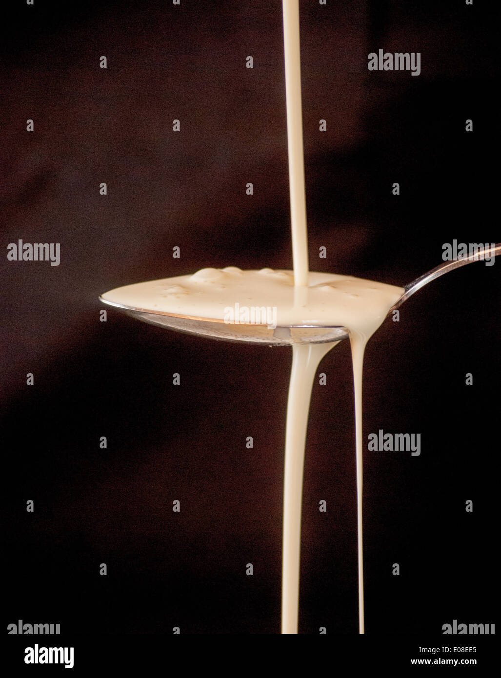 Pouring cream hi-res stock photography and images - Alamy