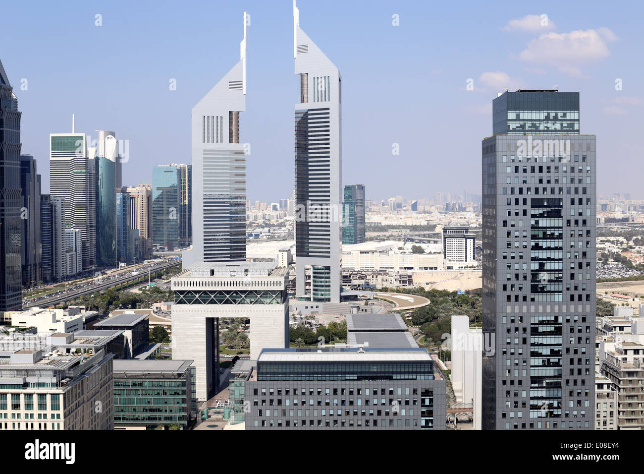 Dubai skyscraper detail modern architecture building tower tall hi-res ...