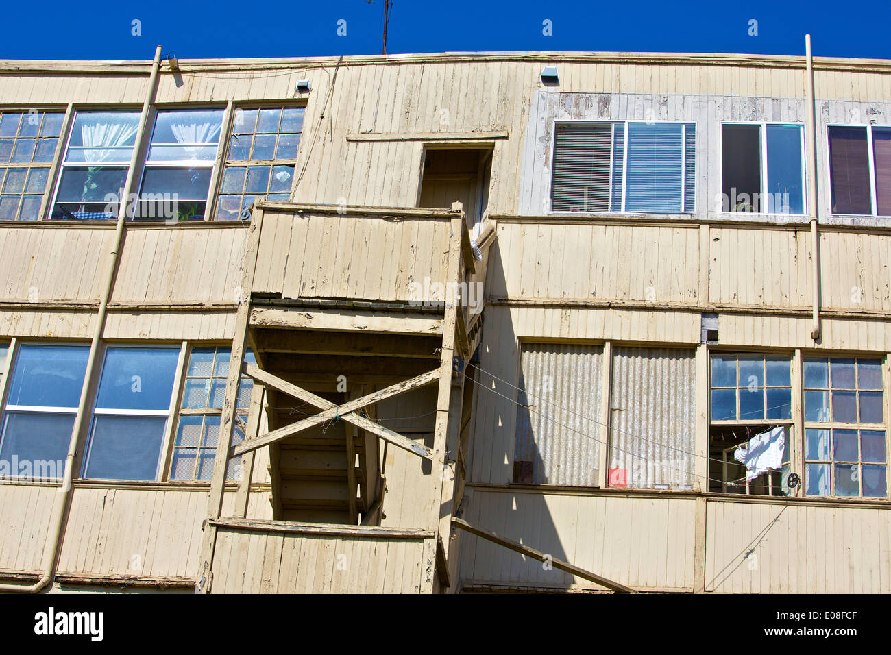 Low rent accommodation hi-res stock photography and images - Alamy