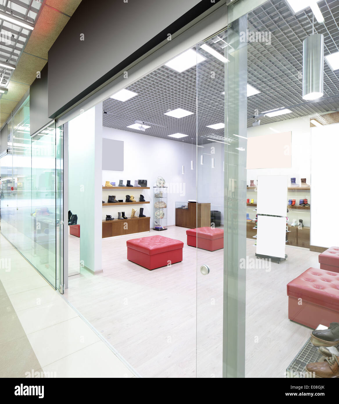 bright and fashionable window of modern european store Stock Photo - Alamy