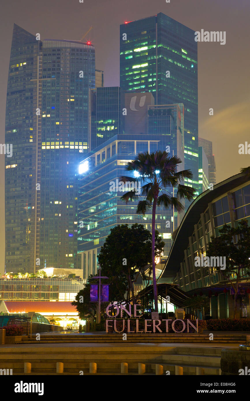 Collyer Quay And the Financial District Skyline Before Dawn, Singapore ...