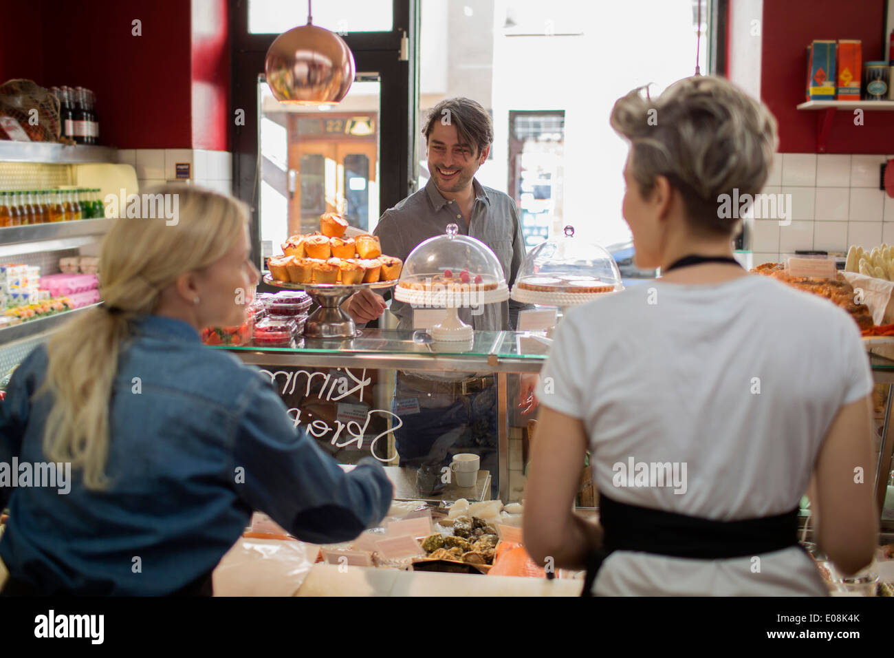 Supermarket counter rear view hi-res stock photography and images - Alamy