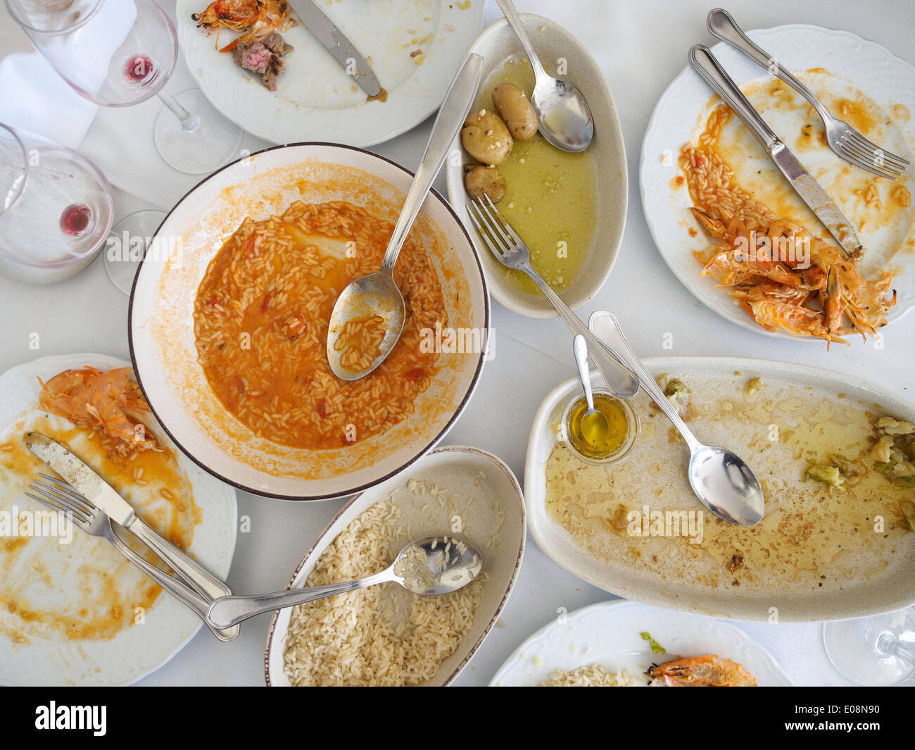 Overhead plates hi-res stock photography and images - Alamy
