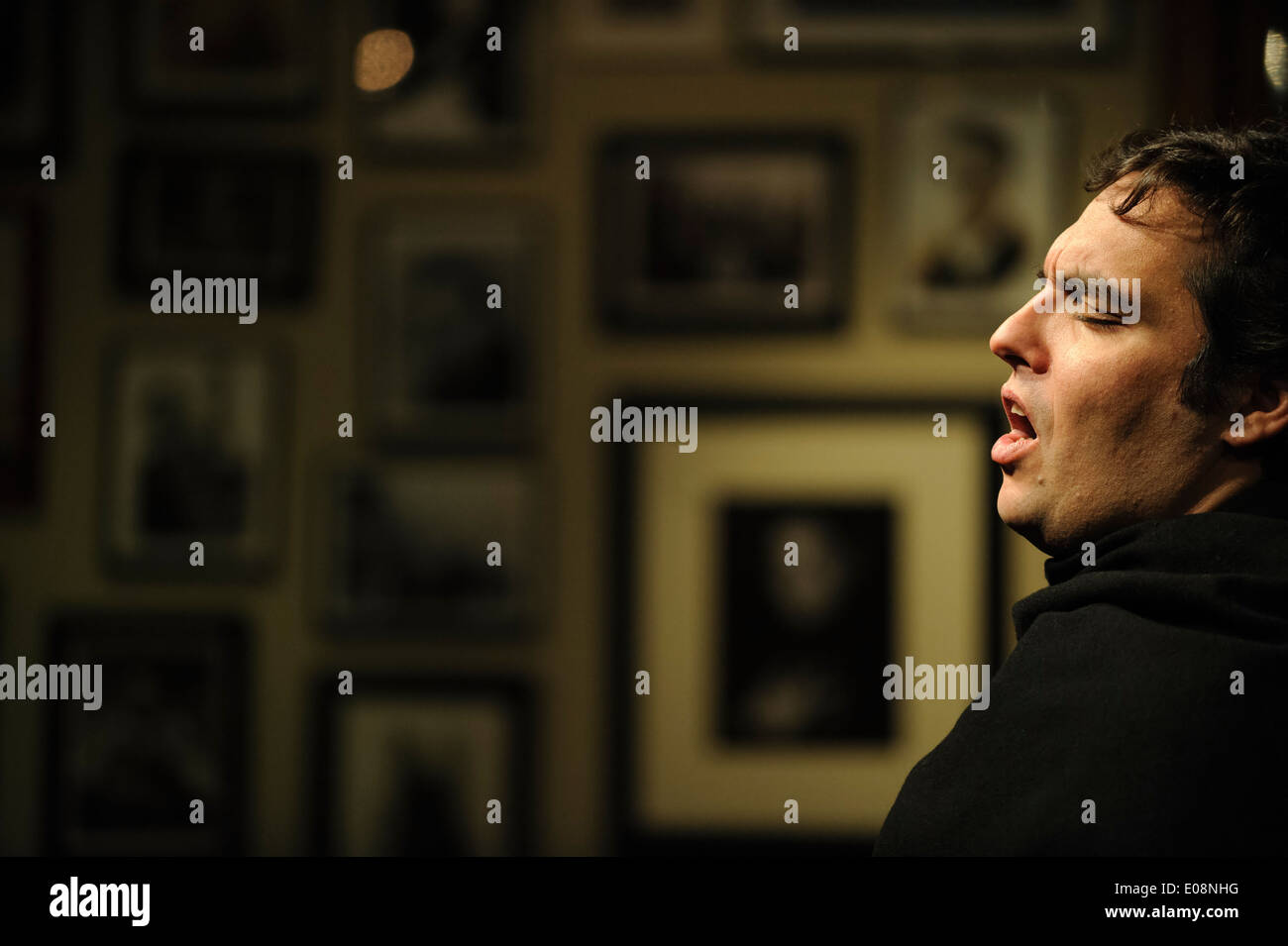 Portuguese fado singer hi-res stock photography and images - Alamy