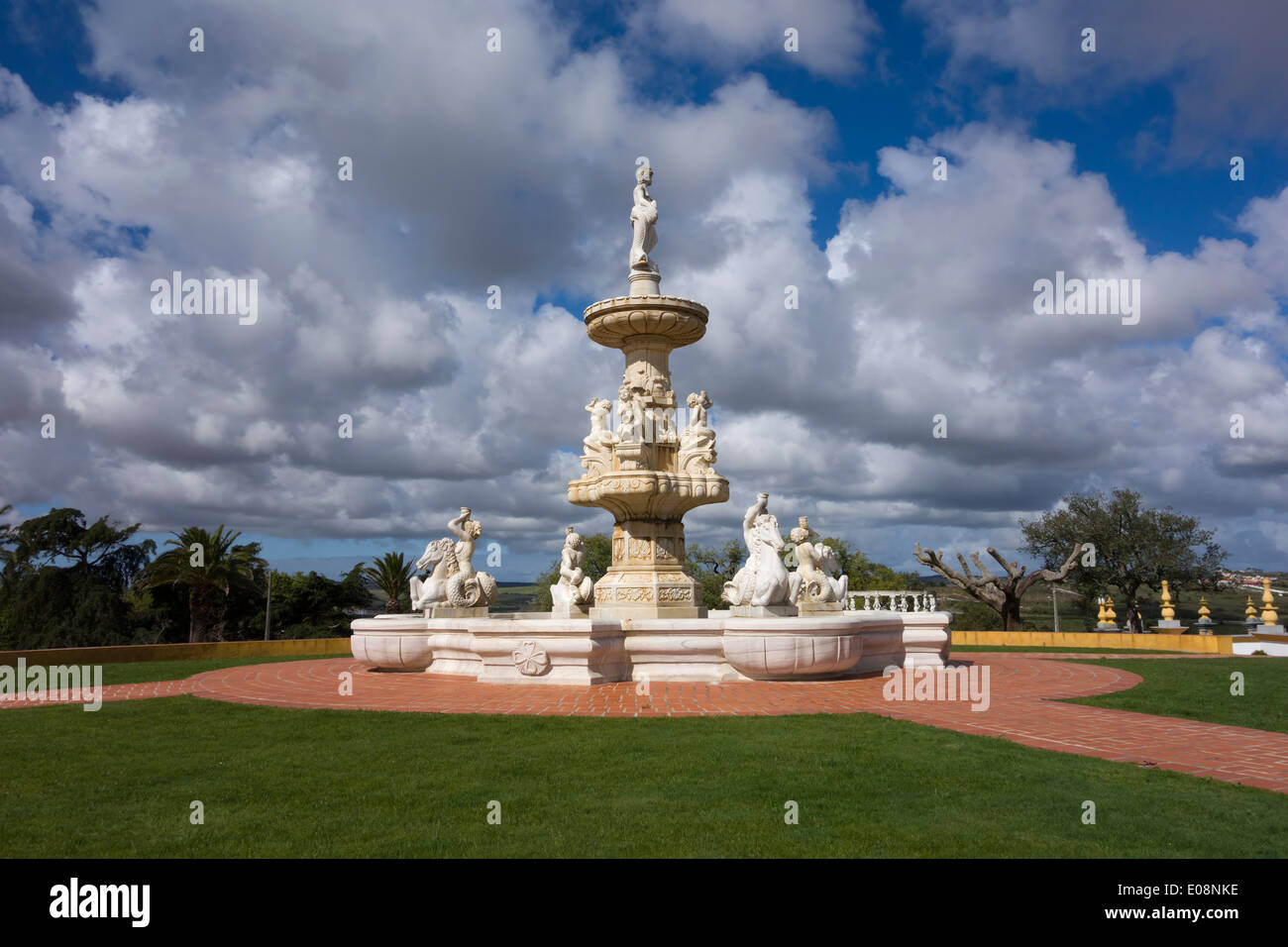 Portugal bacalhôa buddha eden hi-res stock photography and images - Alamy