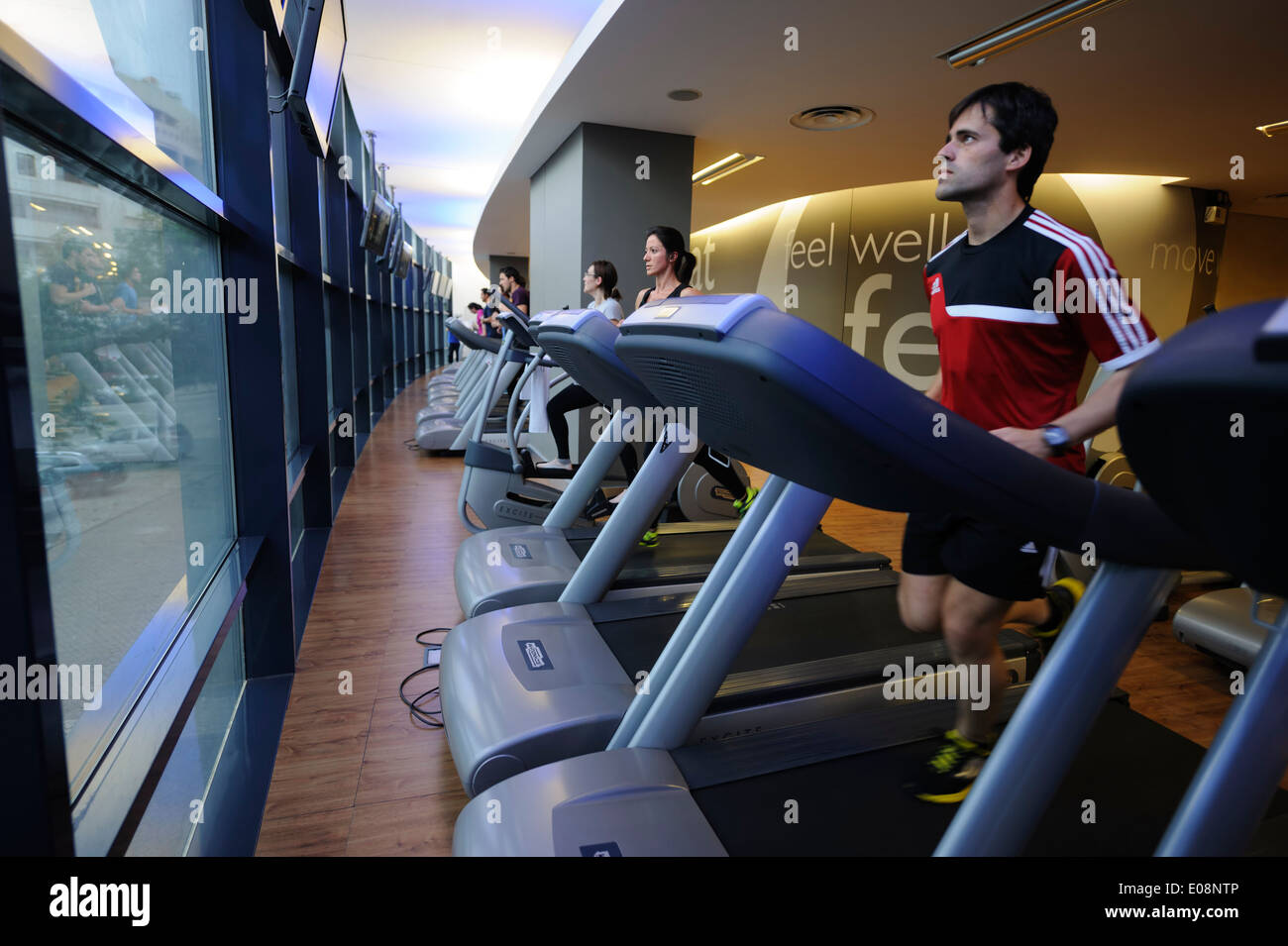 Legs athletes running on hi-res stock photography and images - Alamy