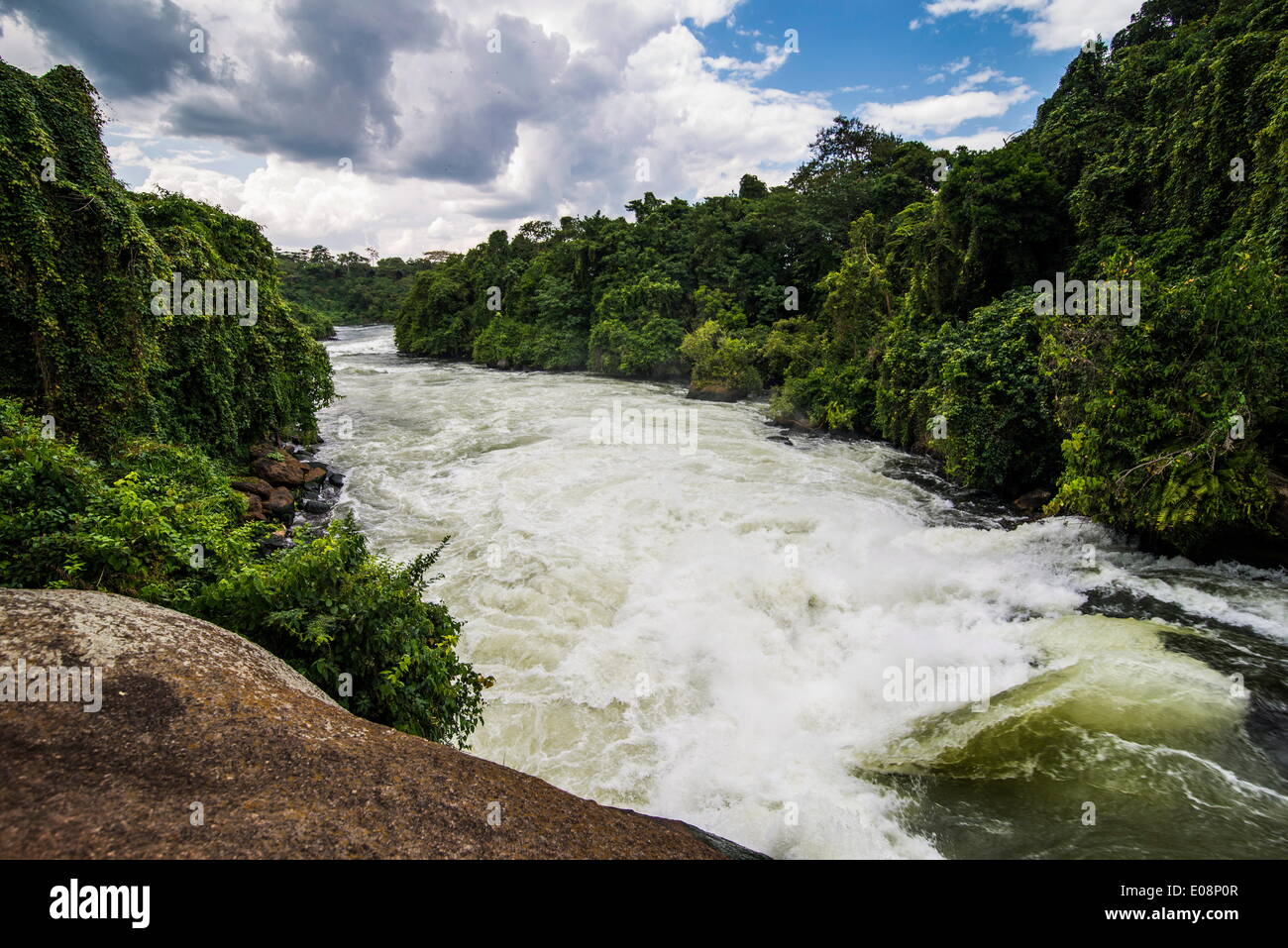 Nile falls near jinja hi-res stock photography and images - Alamy