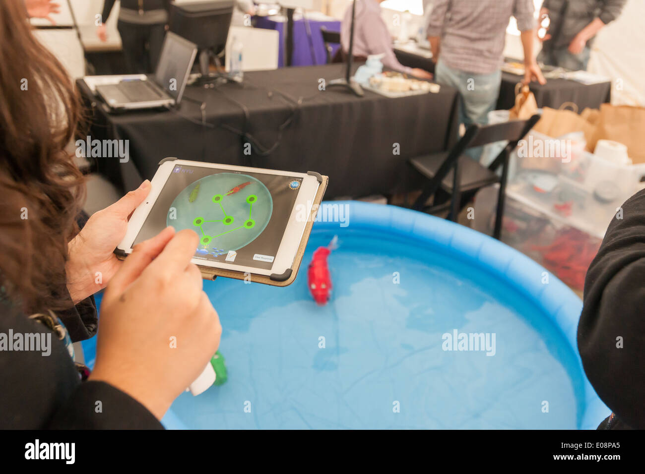 Visitors to the NYU-Polytechnic School of Engineering,s second annual ...