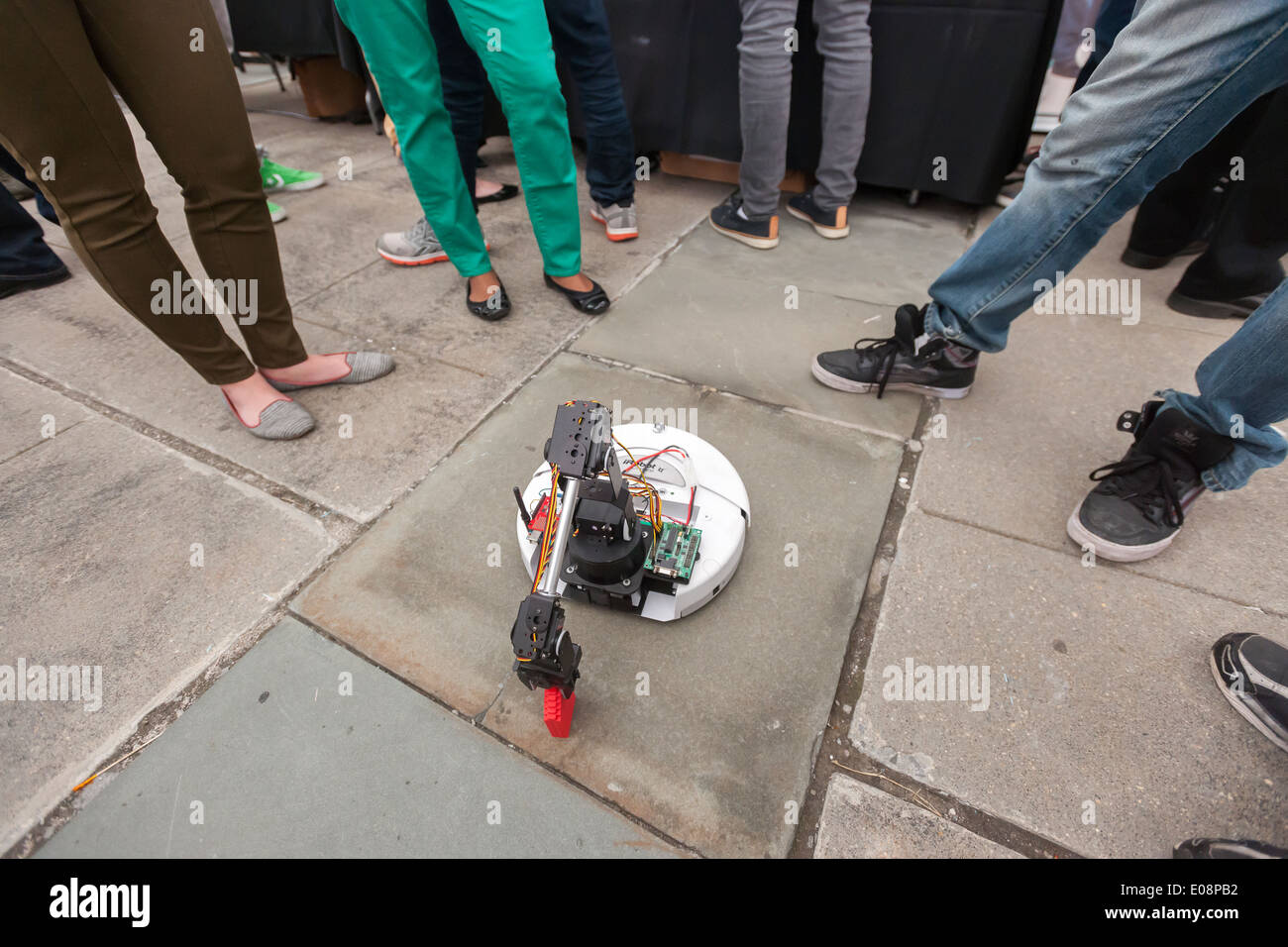 Visitors to the NYU-Polytechnic School of Engineering,s second annual ...