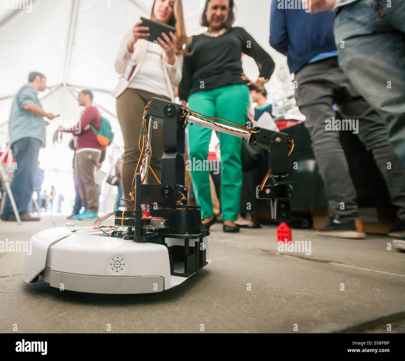 Visitors to the NYU-Polytechnic School of Engineering,s second annual ...