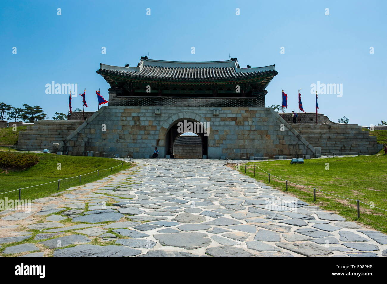 Huge stone walls around the fortress of Suwon, UNESCO World Heritage ...