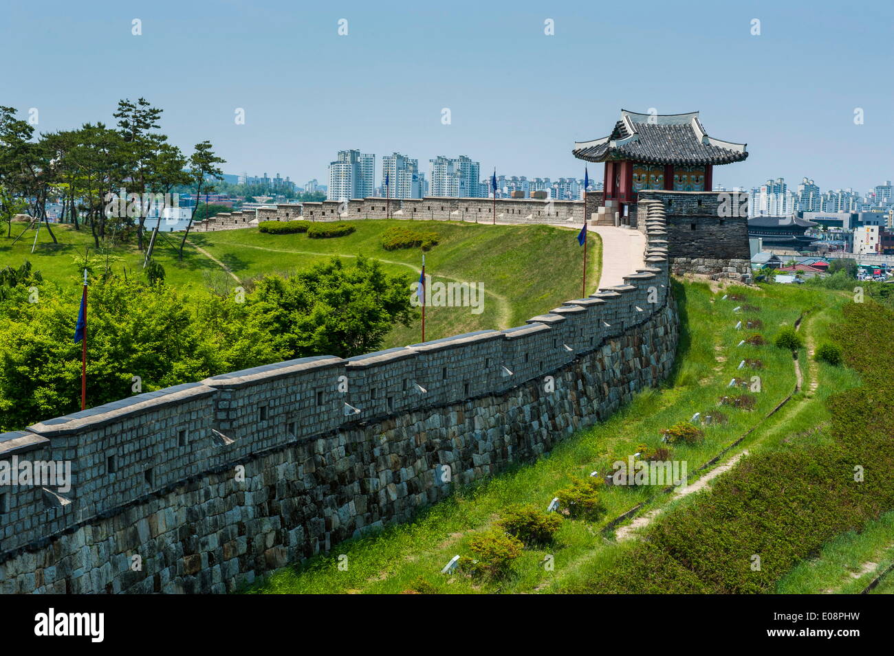 Huge stone walls around the fortress of Suwon, UNESCO World Heritage ...