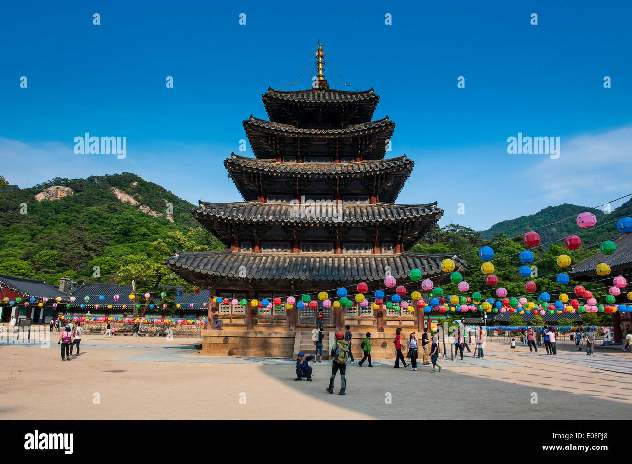 Korea beopjusa hi-res stock photography and images - Alamy