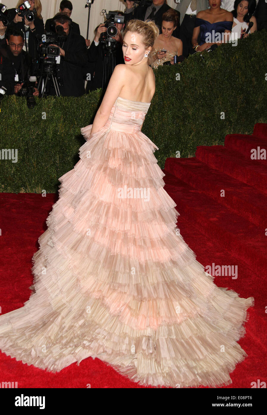 Anna waterhouse hi-res stock photography and images - Alamy