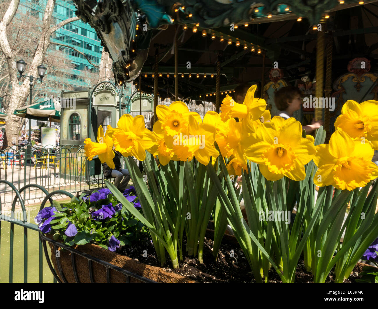 Bryant park carousel manhattan new york city hi-res stock photography ...