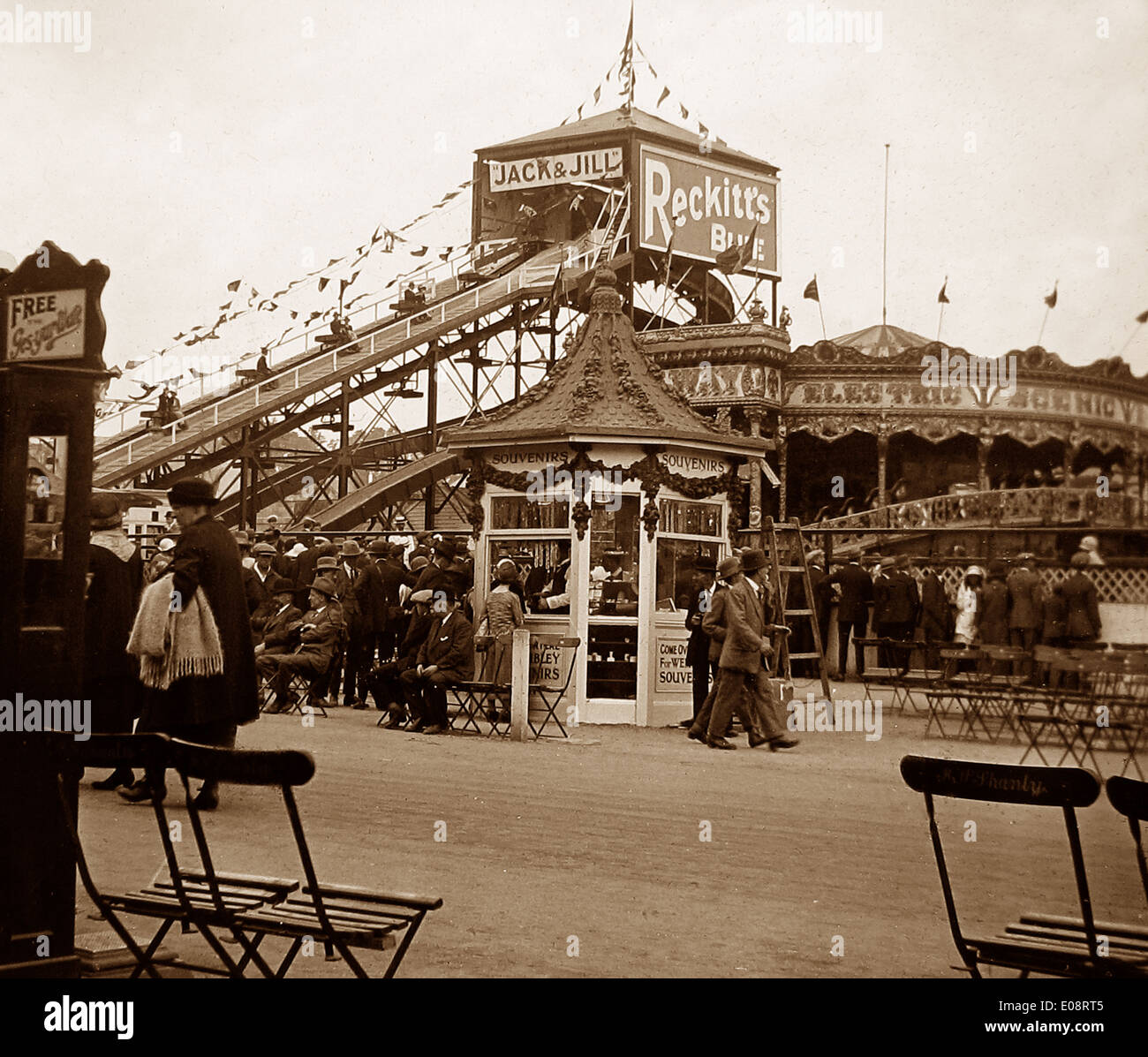 The Jack and Jill ride at the British Empire Exhibition in Wembley ...