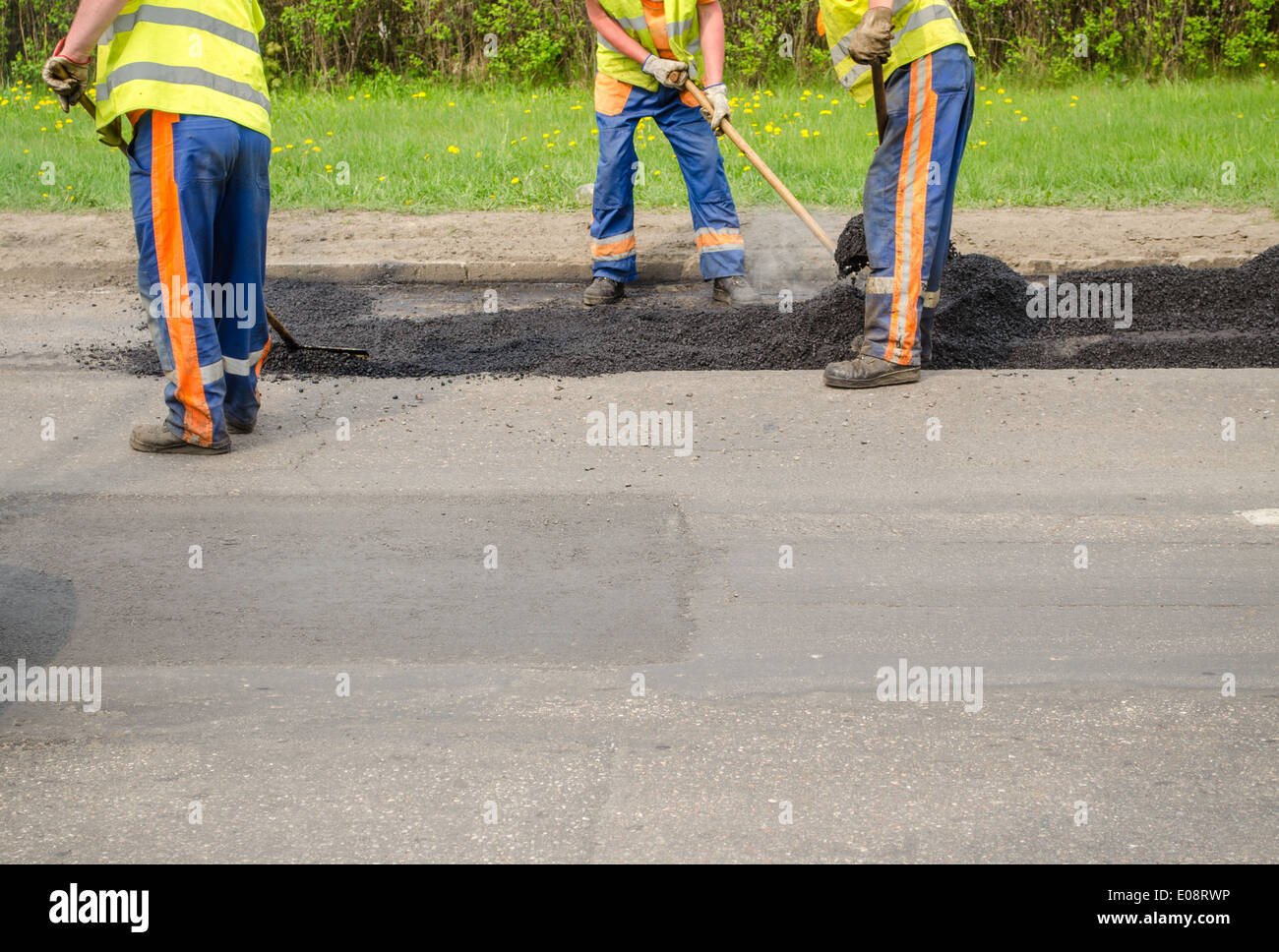 Smooting hi-res stock photography and images - Alamy