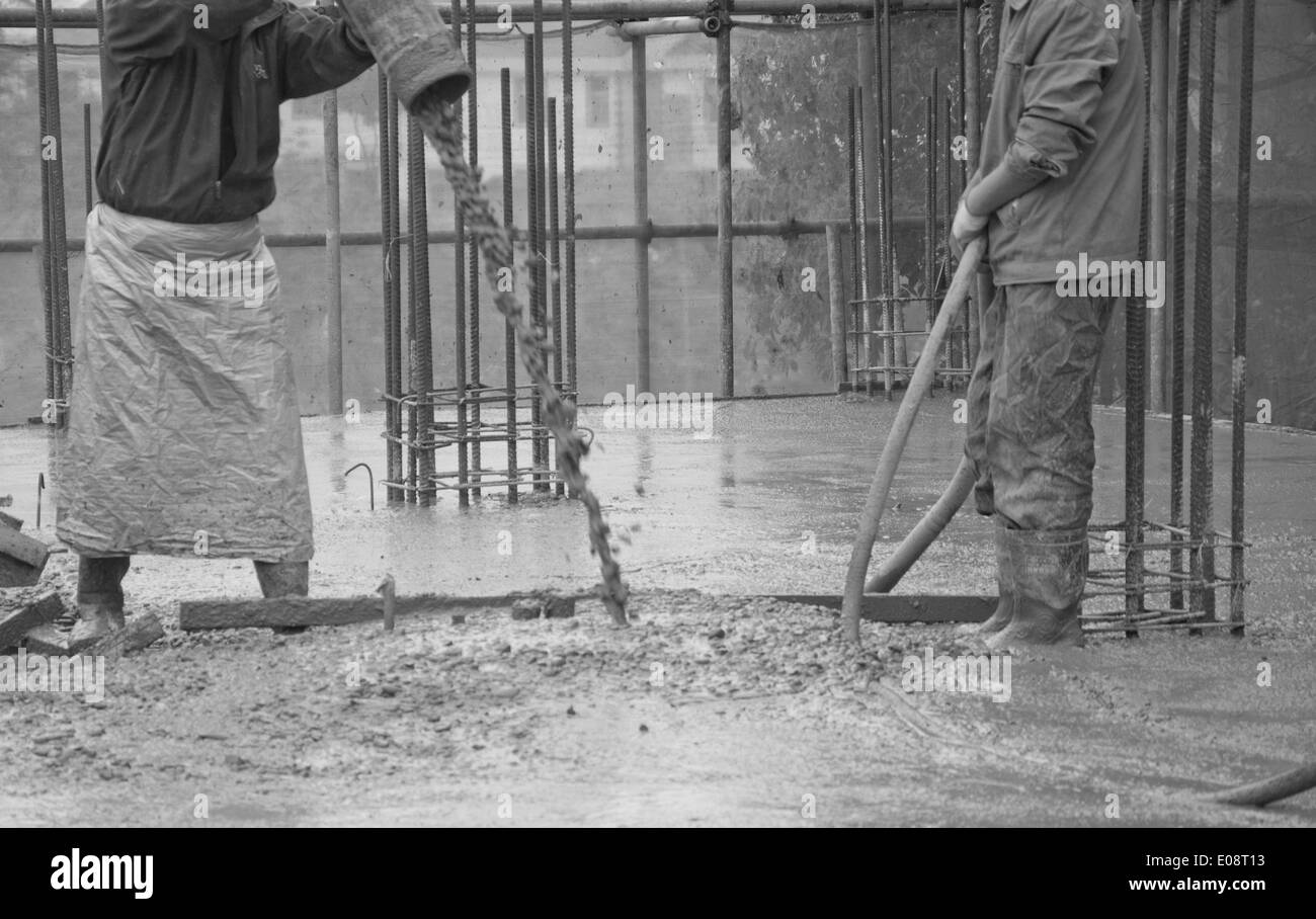 Construction site building apartment Black and White Stock Photos ...