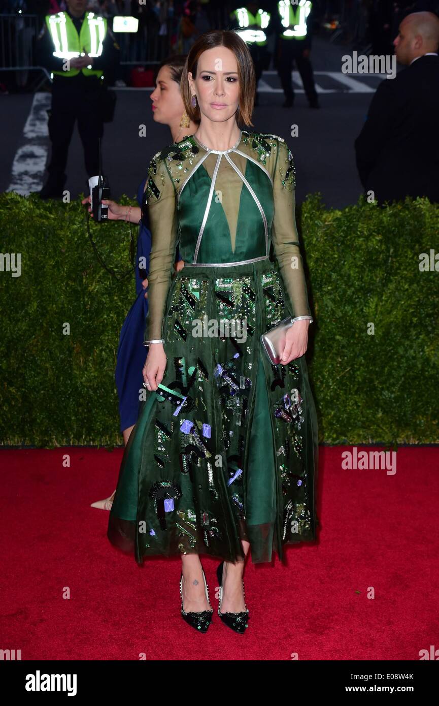 Anna paulson hi-res stock photography and images - Alamy