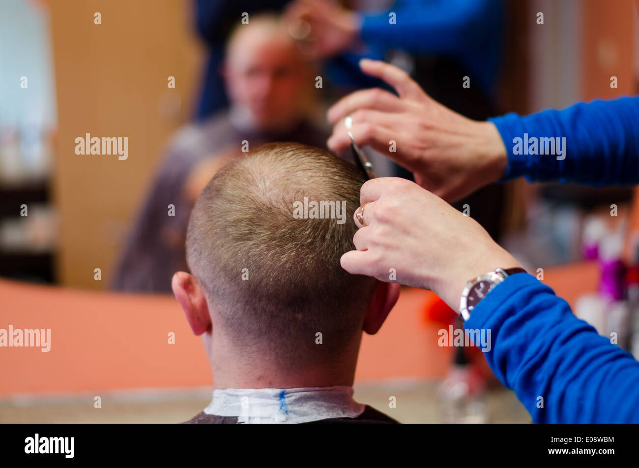Close up barber man hi-res stock photography and images - Alamy