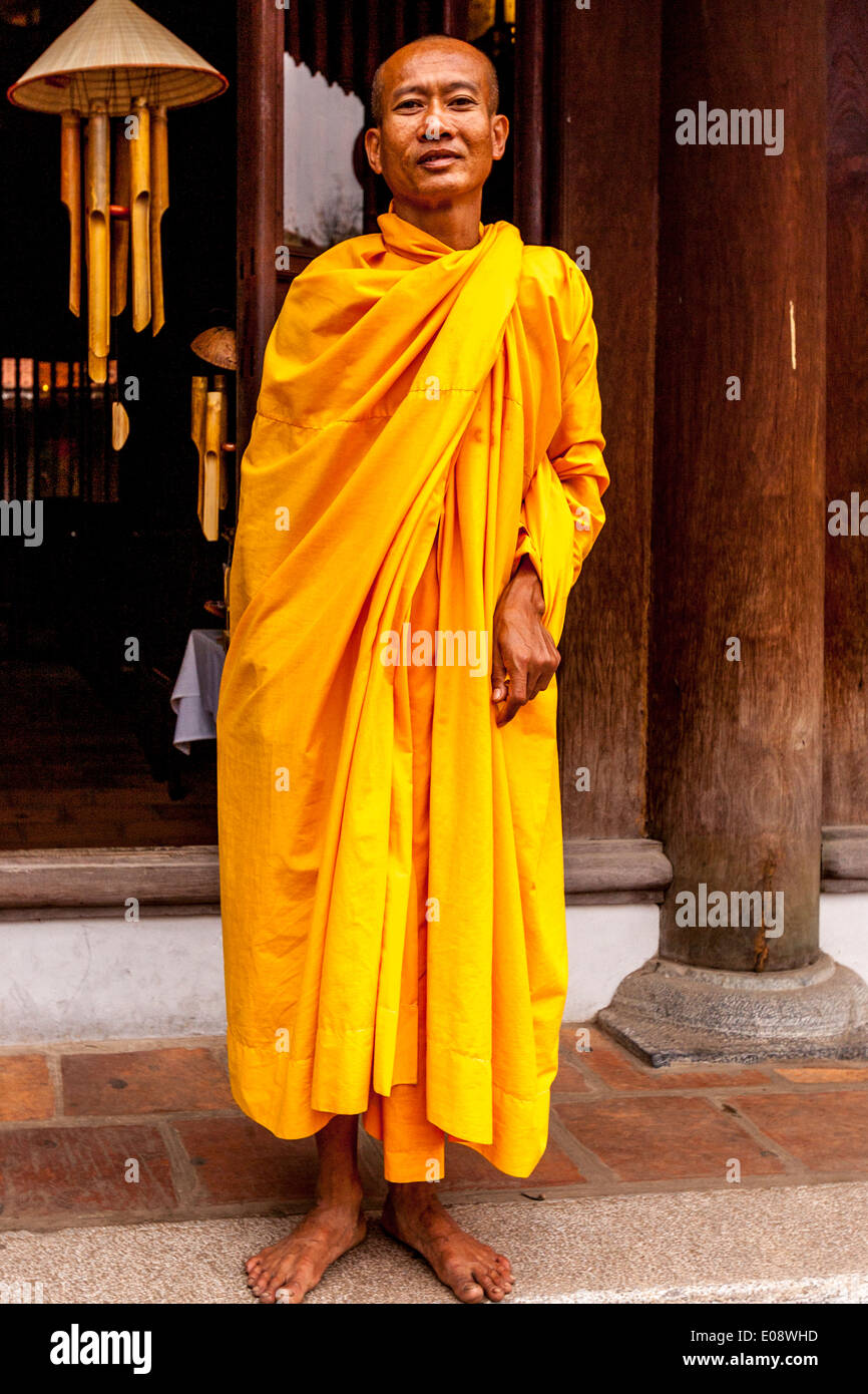 Confucius monk hi-res stock photography and images - Alamy