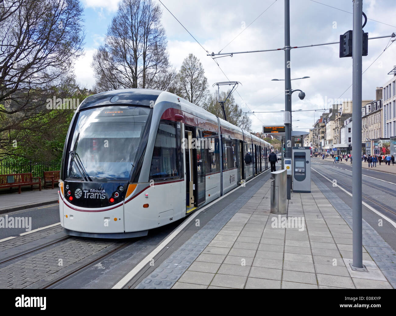 Airport trams hi-res stock photography and images - Alamy