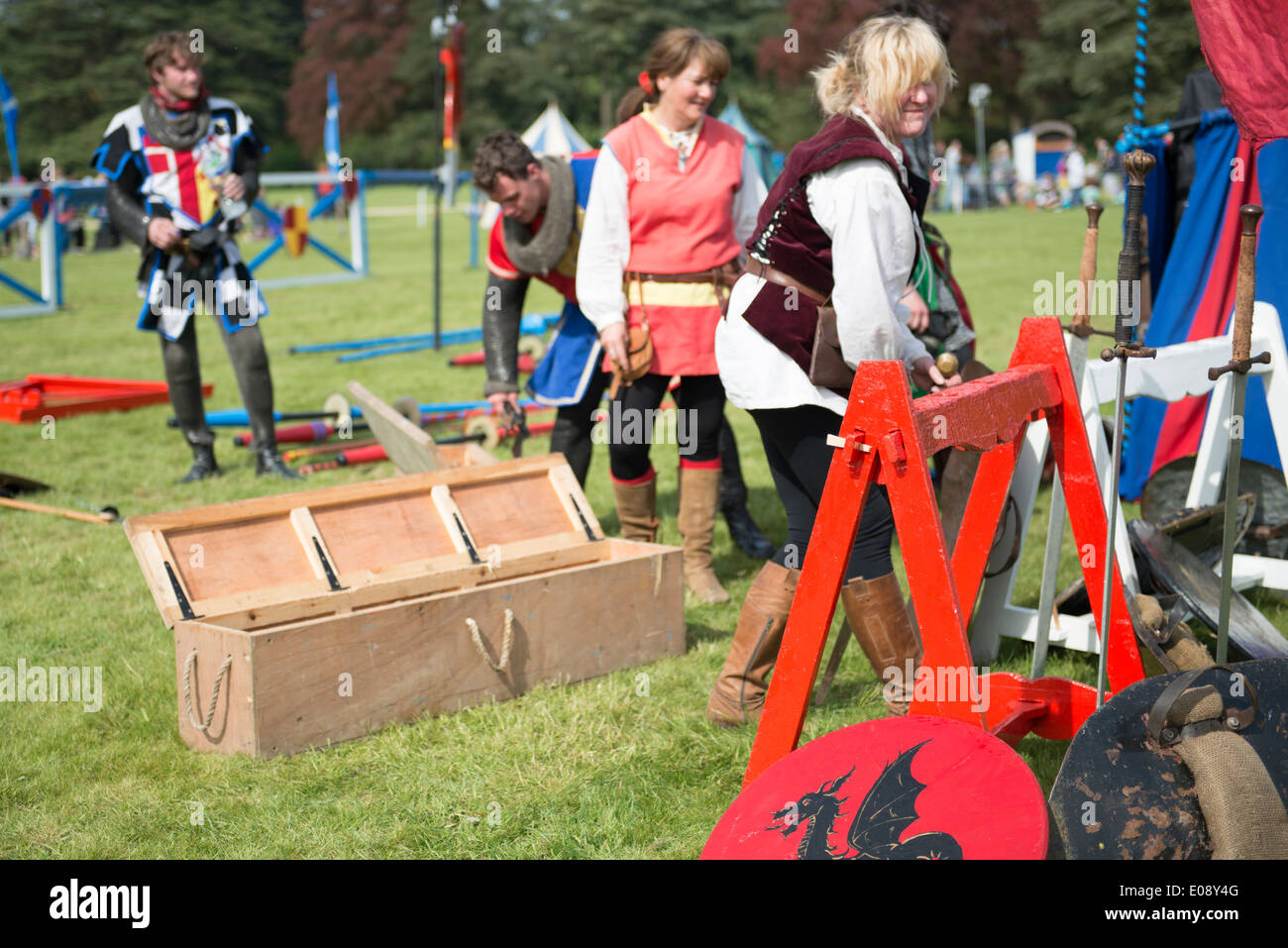 Blenheim palace jousting tournament hi-res stock photography and images ...
