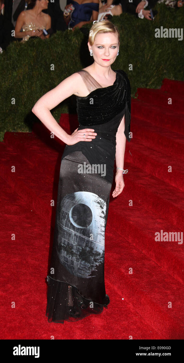 New York, New York, USA. 5th May, 2014. Actress KIRSTEN DUNST attends ...