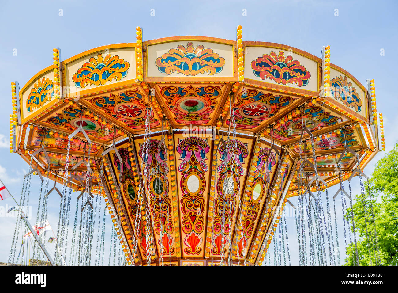 Funfair rides hi-res stock photography and images - Alamy