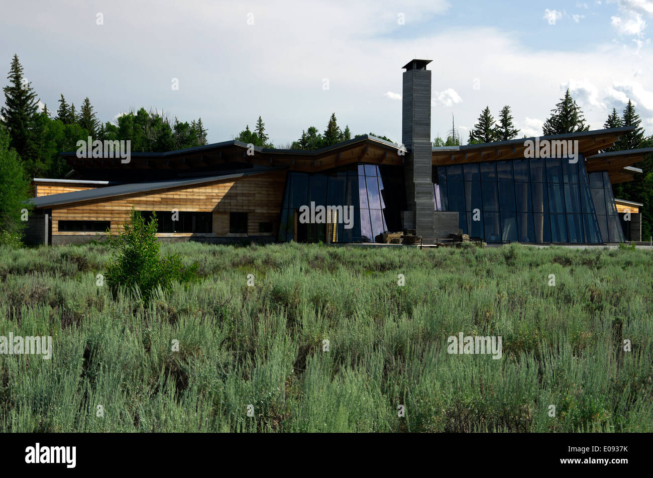 Rustic new visitors center hi-res stock photography and images - Alamy