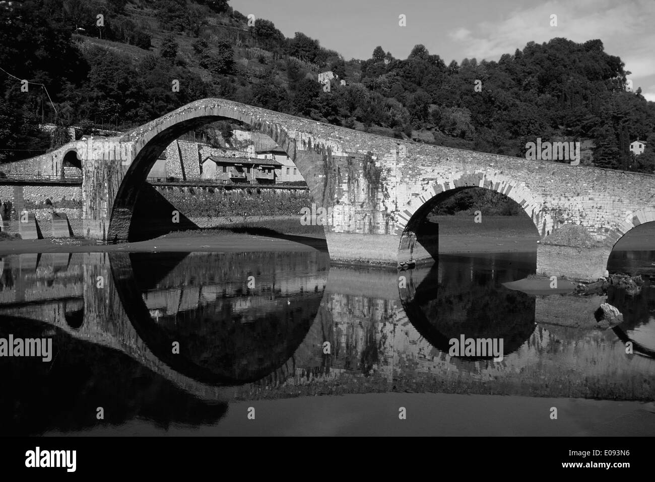 The Devil's Bridge in Borgo a Mazzano,Tuscany,Italy Stock Photo - Alamy