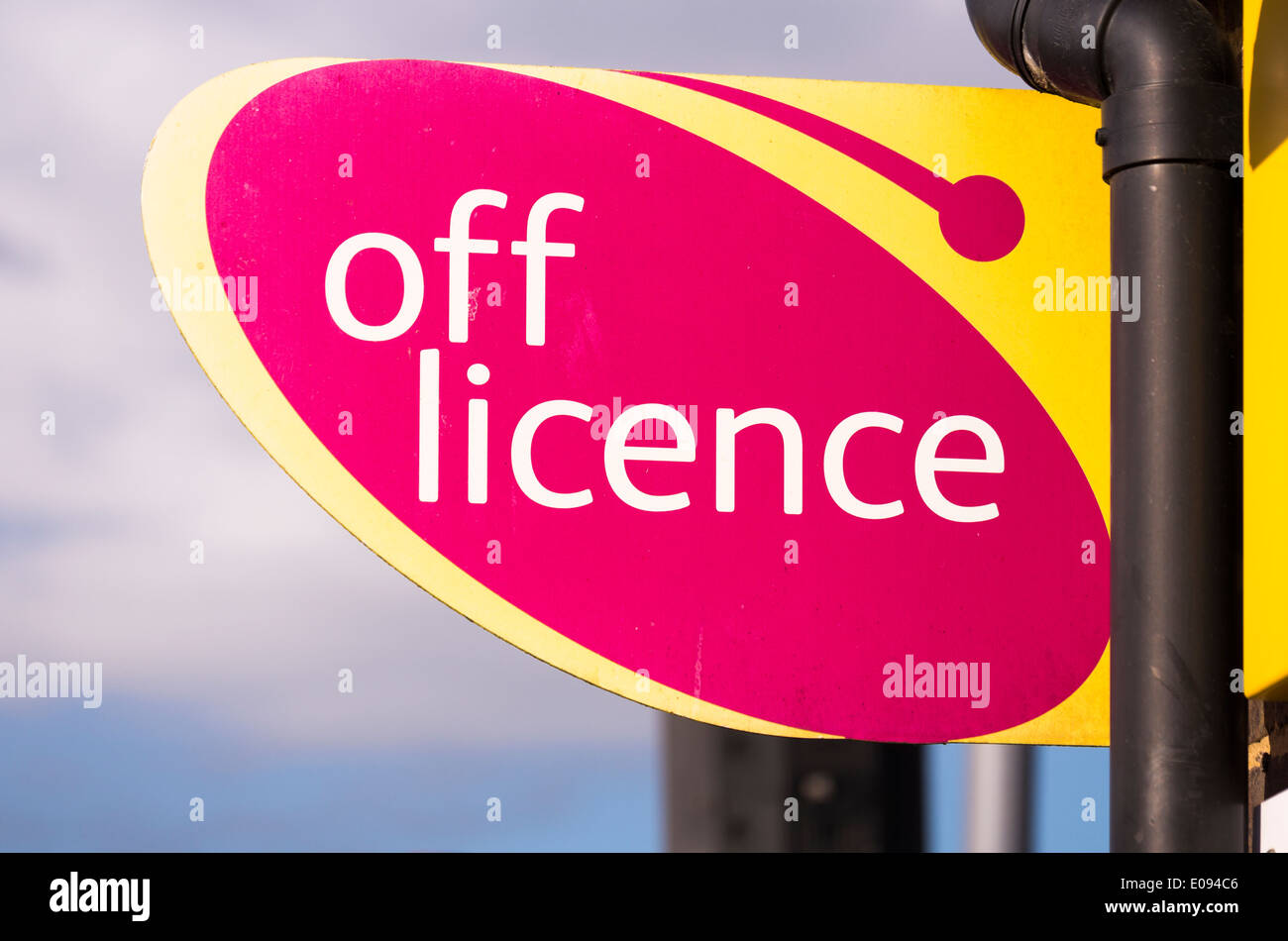 Off Licence Sign Stock Photo - Alamy