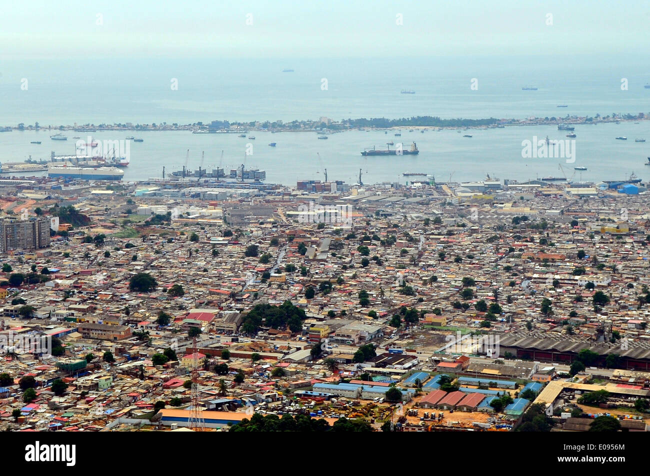 Luanda port angola hi-res stock photography and images - Alamy