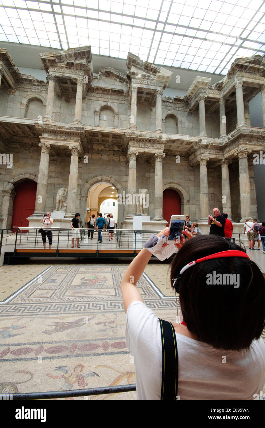 Mosaic pergamon museum berlin germany hi-res stock photography and ...